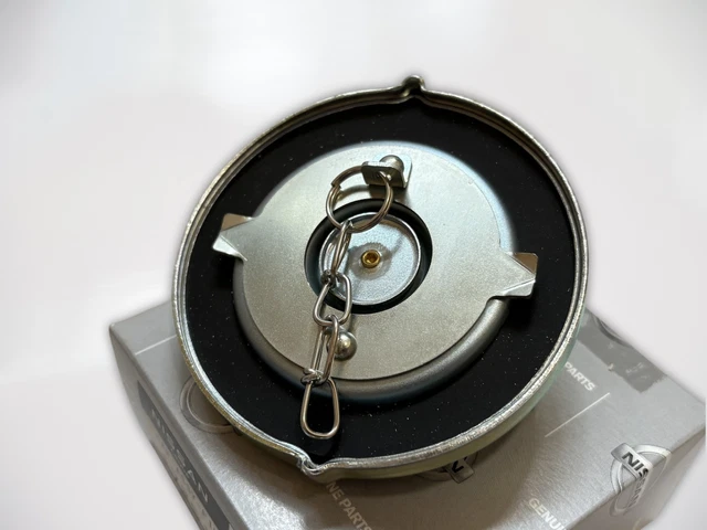 GENUINE NISSAN DATSUN 240Z 260Z 280Z Fuel Filler Gas Cap Fairlady Z ...