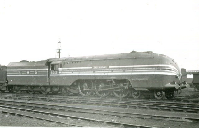 RAILWAY PHOTO LMS streamlined Coronation Class No 6221 QUEEN ELIZABETH ...