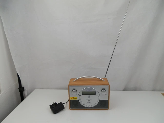 ROBERTS SOUND 78 RD-78 FM RDS/DAB Digital Clock Radio Wooden Silver £34 ...
