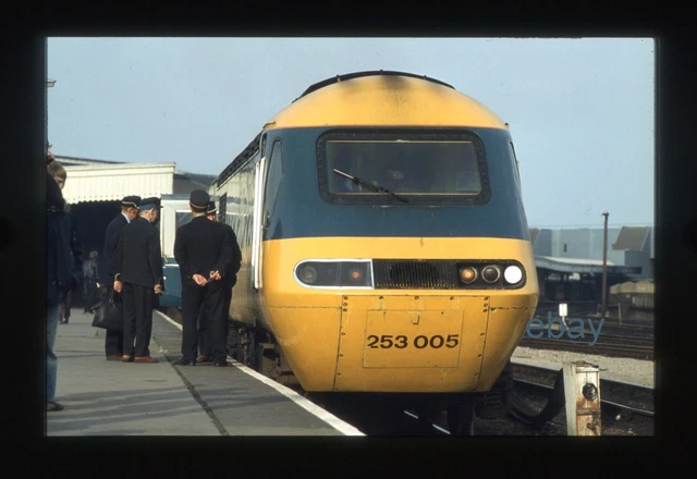 ORIGINAL 35MM SLIDE - HST - 253-005 & BR Staff at Bristol Temple Meads ...
