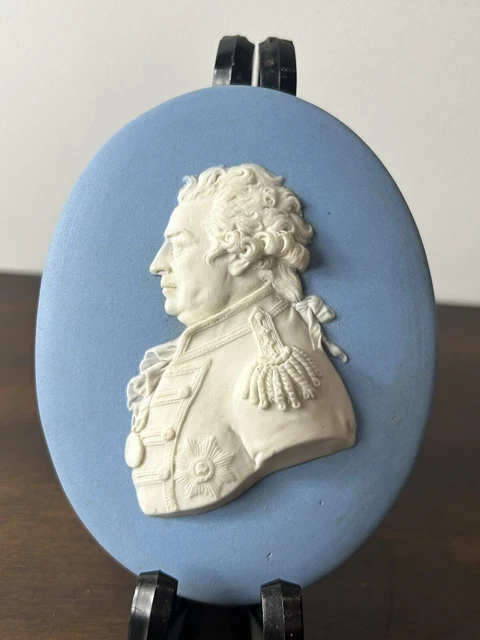 WEDGWOOD JASPERWARE MEDALLION 19th Century Early Lord Adam Duncan £399. ...