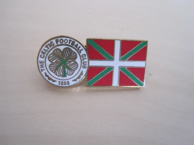 CELTIC FC BADGE - Crest and Basque country flag - rare - small £4.99 ...