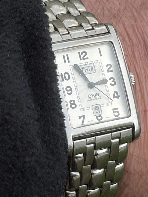 ORIS RECTANGULAR DAY/DATE CLASSIC AUTOMATIC WRISTWATCH with 2 SILVER ARABIC DIAL EUR 201,50 ...