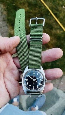 1977 ORIGINAL BRITISH Military CWC Mechanical Swiss Nato Strap MOD Army ...