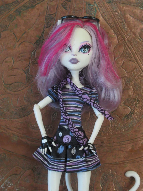 MONSTER HIGH DOLL Catrine Demew City Of Frights MH Catrine DeMew ...