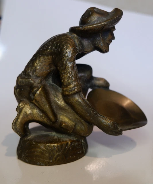 VINTAGE BRONZE GOLD PANNER Panning ALASKA Paperweight Art £36.34 ...