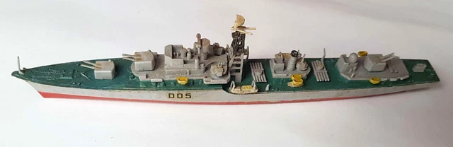 GENUINE 1960S AIRFIX H.M.S. Daring 1/600 Scale Model Warship Ship Made ...