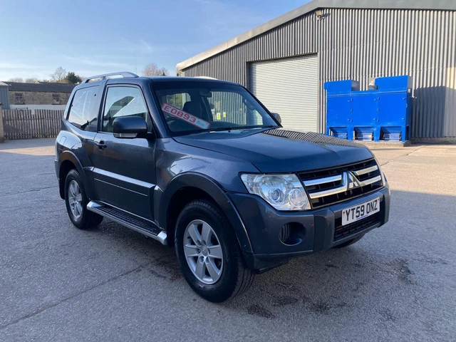 MITSUBISHI SHOGUN 4WORK 3.2 DI-D SWB COMMERCIAL 4X4 VAN (PX HILUX 4X4 ...