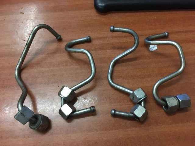 INJECTOR PIPES 2.0 M9R vauxhall vivaro renault trafic nissan primastar ...