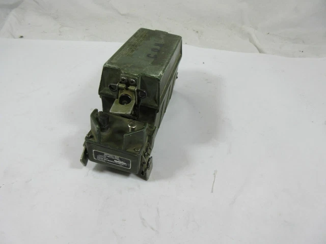 BATTERY BOX CY-8523A/PRC Military Surplus Radio Battery Box Plastic $37 ...