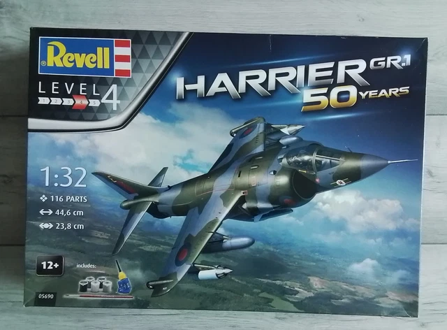REVELL GIFT SET Hawker Harrier GR Mk.1 50th Anniversary 1:32 Model Kit ...