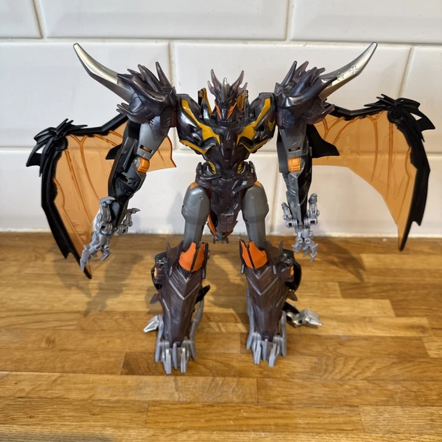 TRANSFORMERS PRIME BEAST Hunters Voyager Class Predaking - Incomplete £ ...