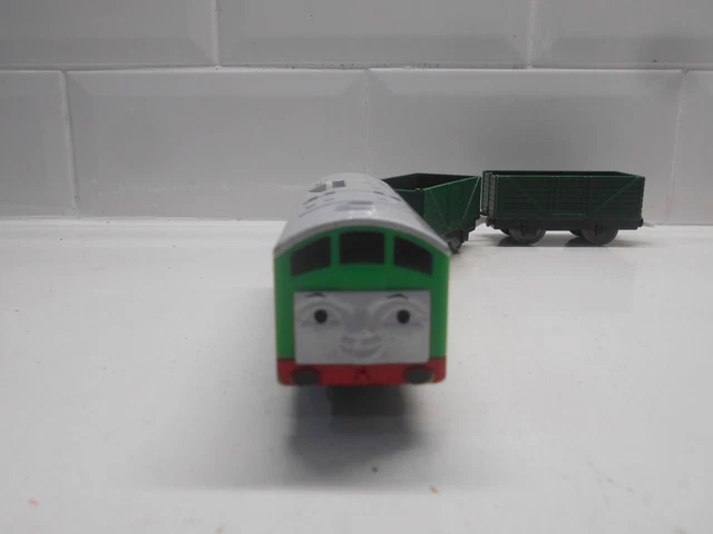 TOMY TRACKMASTER THOMAS the tank engine train boco & green trucks £26. ...