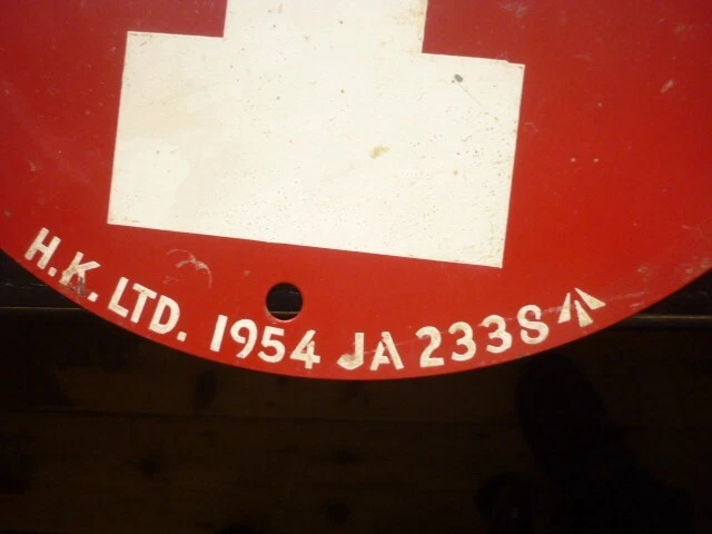 WW2 STYLE BRITISH army round metal traffic signs arrow 1954 £20.00 ...