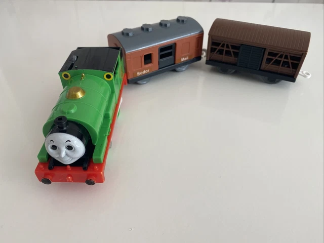 TOMY TRACKMASTER THOMAS the Tank Engine battery train Percy and Sodor ...