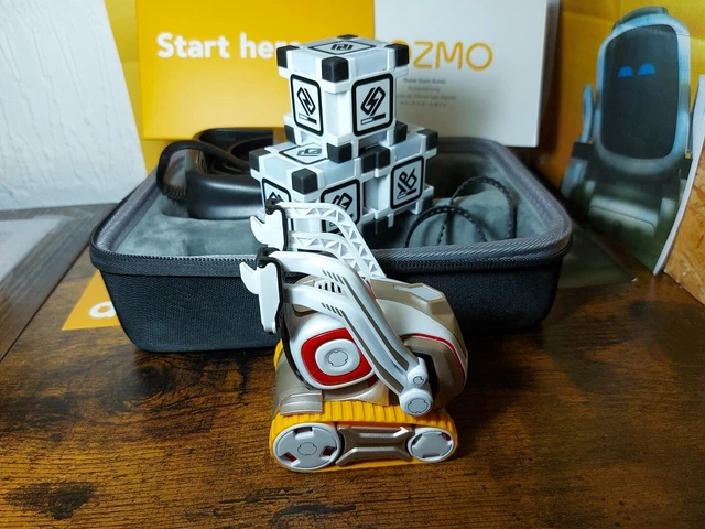 ANKI COZMO ROBOT, Charger, 3 Cubes and Case £82.85 - PicClick UK