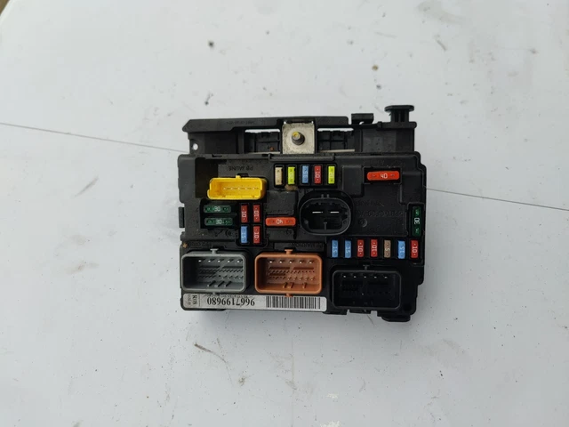CITROEN PEUGEOT UNDER Bonnet Fuse Box Bsm R08 Module 9667199680 £50.00 ...
