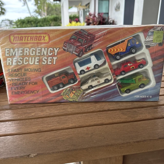 MATCHBOX SUPERFAST EMERGENCY Rescue NOS - Vintage 1975 Gift Set Police ...