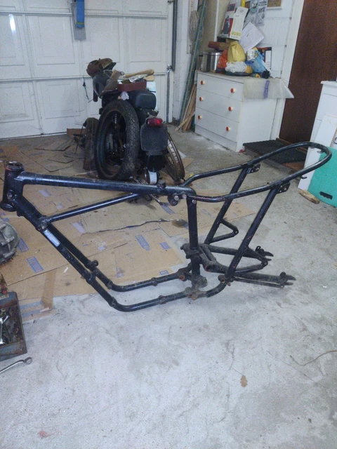 PRE UNIT TRIUMPH duplex tr6 650 Frame and swingarm .no v5. uk post only ...