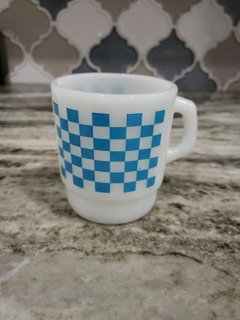VINTAGE BLUE CHECKERS White Milk Glass Anchor Hocking Fire King Coffee ...