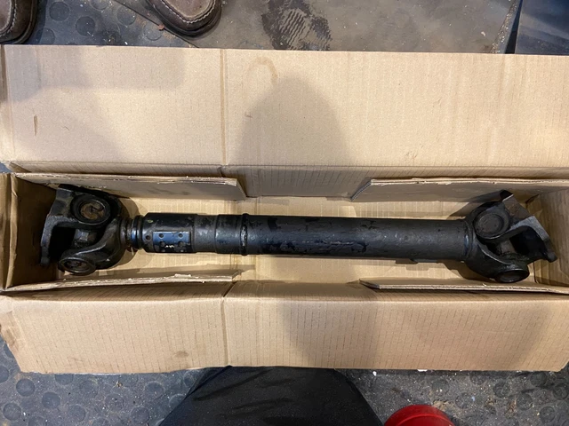LAND ROVER DEFENDER 90 110 300Tdi & Td5 Front Propshaft Tvb100610 £19. ...
