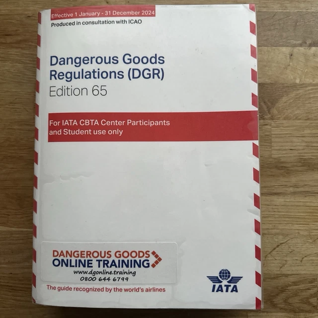 IATA DANGEROUS GOODS Regulations 65th Edition £10.00 - PicClick UK