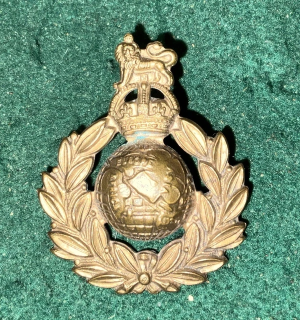 ROYAL MARINE COMMANDO Cap Badge WW2 Green Beret gilded Metal. E46 £11. ...