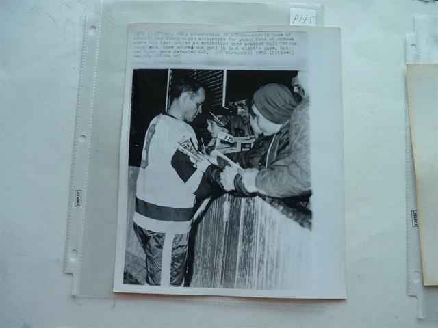 1963 ORIGINAL PHOTO Hockey Gordie Howe Detroit Red Wings Autograph With ...