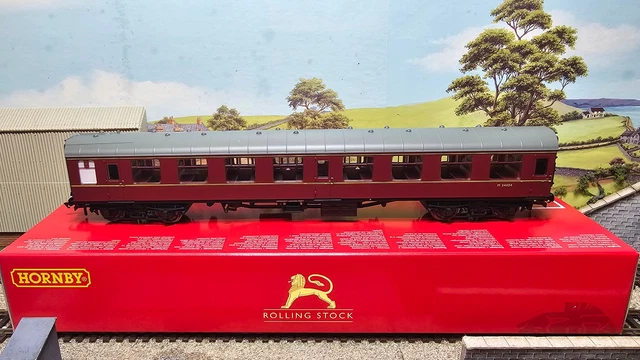 R40507 HORNBY BR Mk1 Coach SK (Standard Corridor) London Midland Region ...