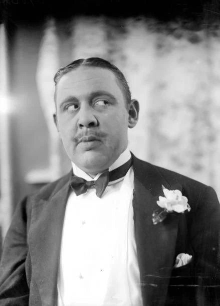 ENGLISH-BORN US ACTOR Charles Laughton in 1935 Movie OLD PHOTO $9.00 ...