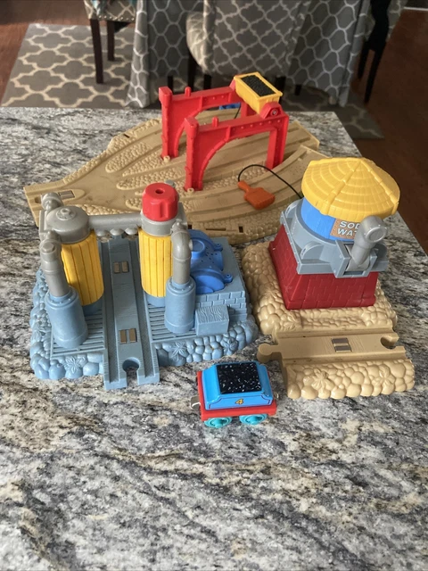 THOMAS THE TRAIN Trackmaster Sodor Water Tank & Engine Wash Talking ...