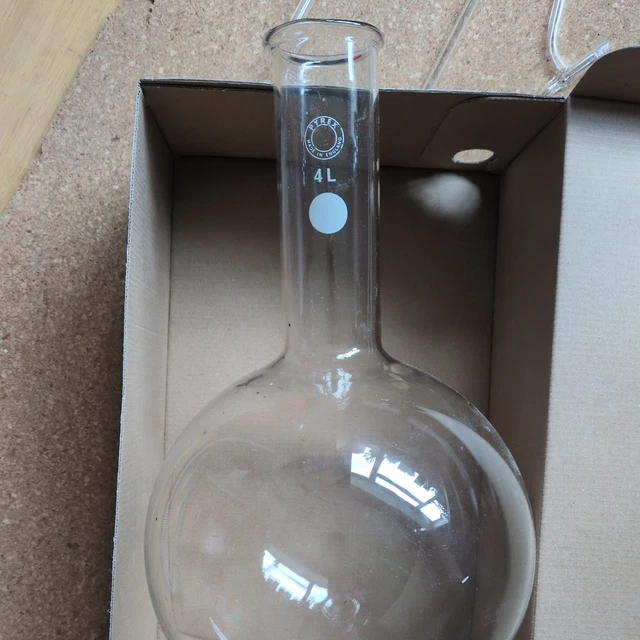 PYREX 4L ROUND Bottom Glass Boiling Flask Chemistry Laboratory ...