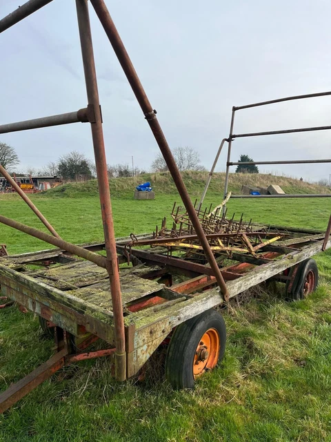 HAY CART SHEPHERDS Hut Glamping Trailer £250.00 - PicClick UK