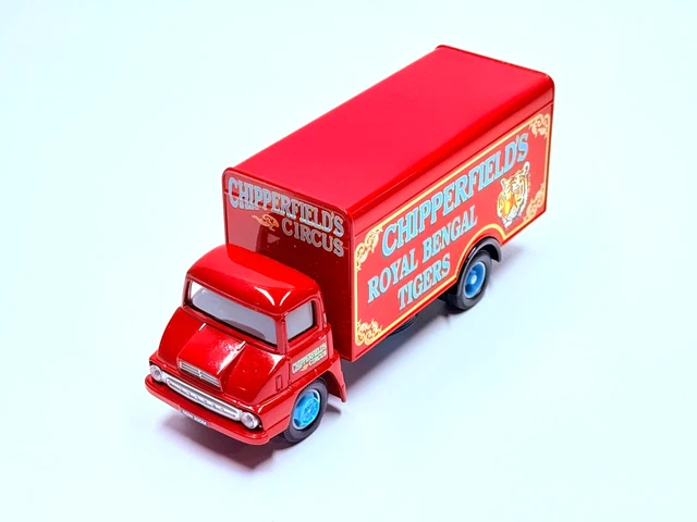 CORGI THAMES TRADER Model Only Chipperfields Circus 31703 £11.99 ...