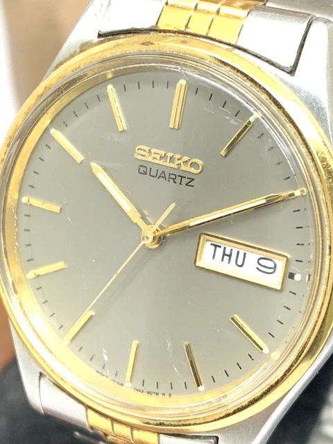 SEIKO MEN'S WATCH 7N43-8A30 Vintage Quartz Day Date Two Tone 35mm USED CONDITION EUR 75,19 ...