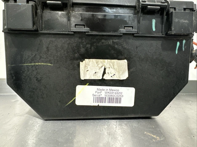 11 DURANGO GRAND Cherokee Totally Integrated Power Module Tipm ...