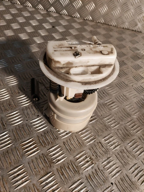 POMPE IMMERGÉE JAUGE à carburant - RENAULT CLIO II (2) 1.4L ESS - Réf ...