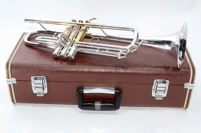 YAMAHA CUSTOM TRUMPETS YTR-9320ML Trumpet w/case Very Good $576.36 ...