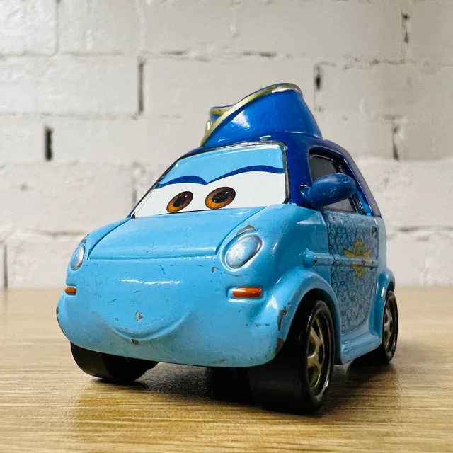 RUKA FLIGHT ATTENDANT Disney Pixar Diecast Cars 2 Airport Adventure ...