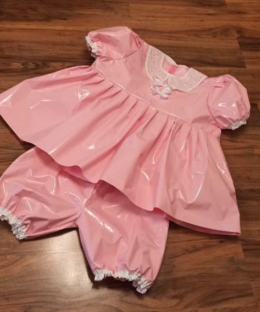 ADULT BABY SET Kleid Windelhose Gummihose Sissy PVC LACK Diaper Plastik ...