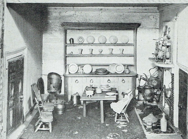 THOMAS CHIPPENDALE DOLLS House Cane End House Reading 1927 Photo ...