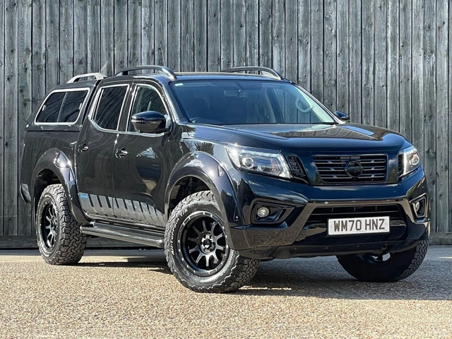 2021 NISSAN NAVARA 2.3 dCi N-Guard Auto 4WD Euro 6 4dr PICK UP Diesel ...