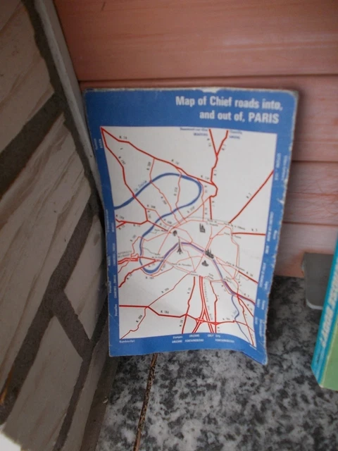 MAP OF CHIEF roads into, and out of, Paris, ein Plan, schon etwas älter ...