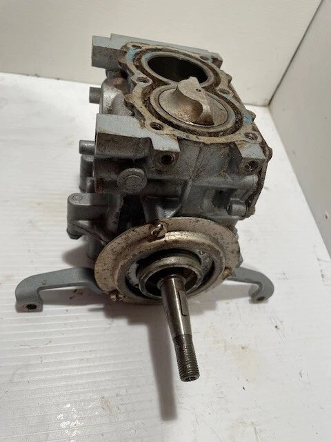 EVINRUDE 4HP TWIN Cylinder Outboard Engine 1983 -Power Head £52.69 ...