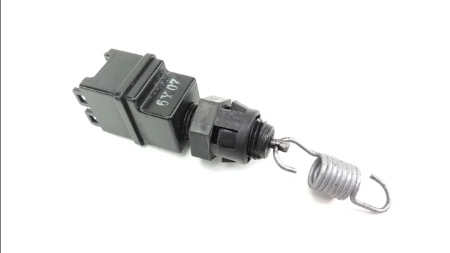 CONTACTEUR DE STOP Ar Triumph Street Triple 2016-2020 / Ne 25682 EUR 17 ...