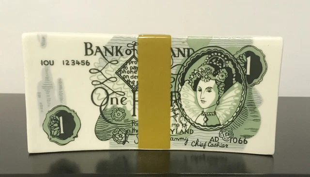 VINTAGE BANK NOTES Toyland Bank Of England Money Box Ceramic 80s Kitch ...