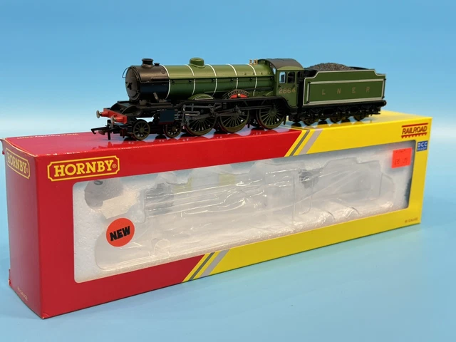 HORNBY 'OO' GAUGE R3588 Lner B17 Class 'Liverpool' #2864 Steam Loco £95 ...