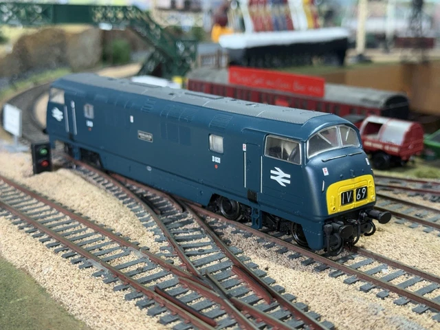 BACHMANN DIESEL LOCO Class 42 Warship D831 ‘Monarch’ BR Blue Fully ...
