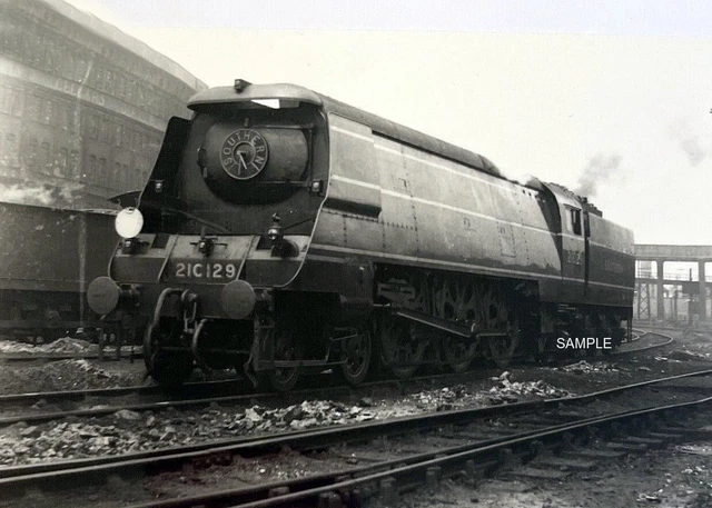 SOUTHERN RAILWAY LOCO; 21C129 "Lundy" c1940 Renumbered 34029 PHOTO 10 x ...