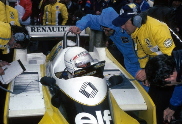 1980 RENAULT BOX Rene Arnoux Renault RE20 Renault Techniker F1 Old ...